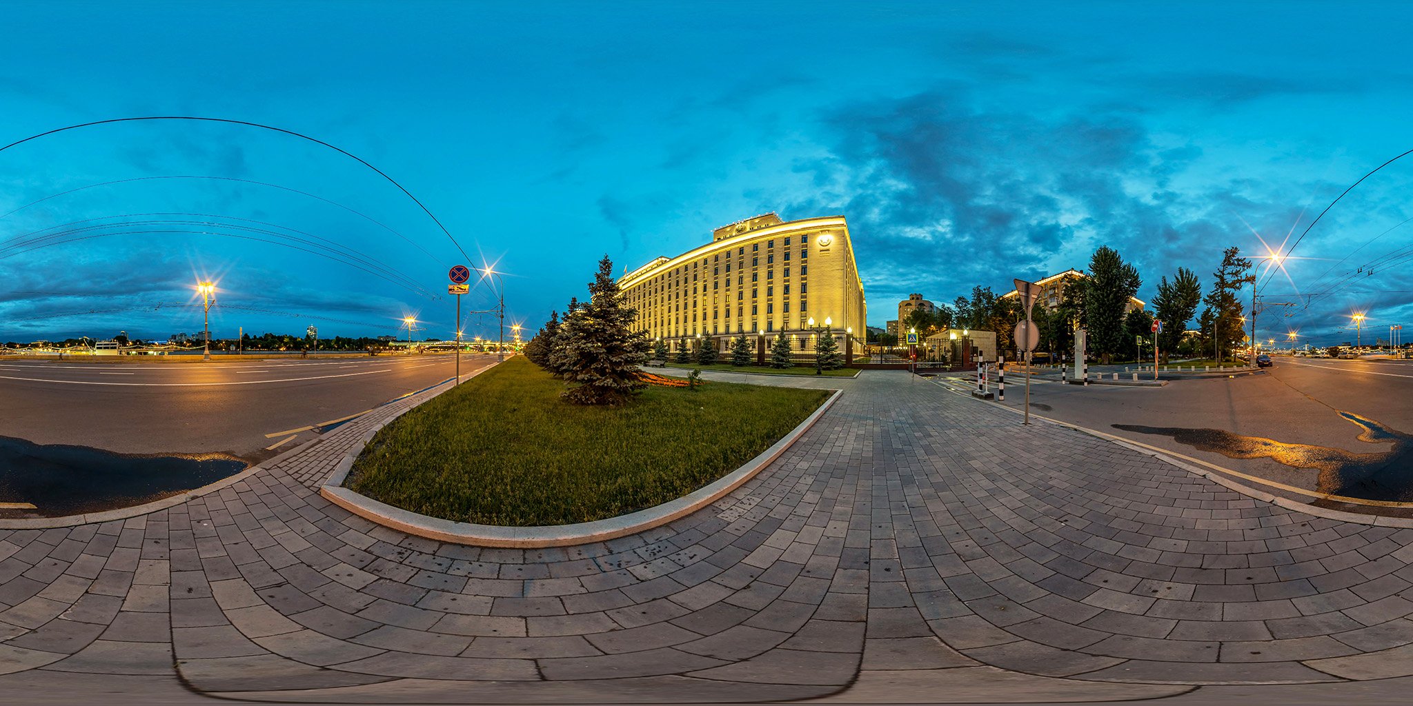 Night city streets | FREE Cityscapes HDRis | BlenderKit