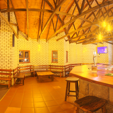 Warm Bar | FREE Public HDRis | BlenderKit